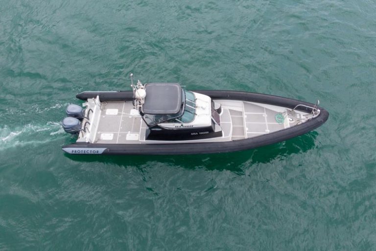 Pacific7 RHIB 12M Workboat to Hire New Zealand (3 of 4)